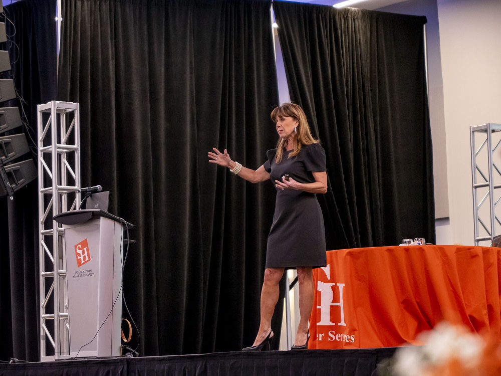 Learning Professional Etiquette with Diane Gottsman – Center for Law ...