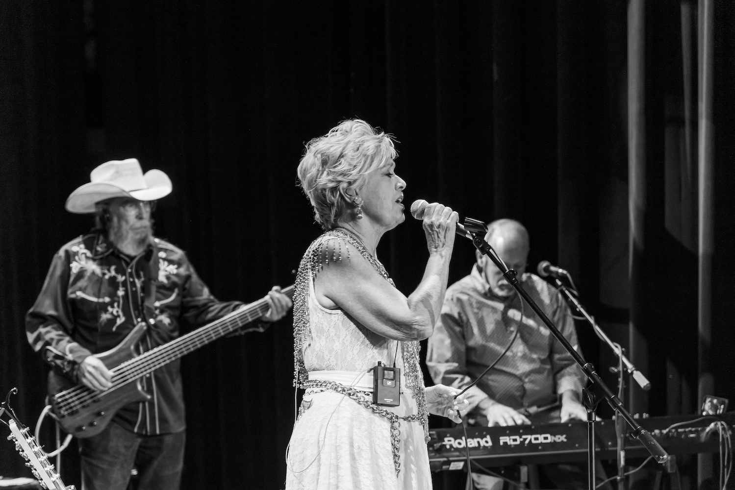 Don’t Worry About Janie Fricke: She’s Going Strong at the Old Town ...